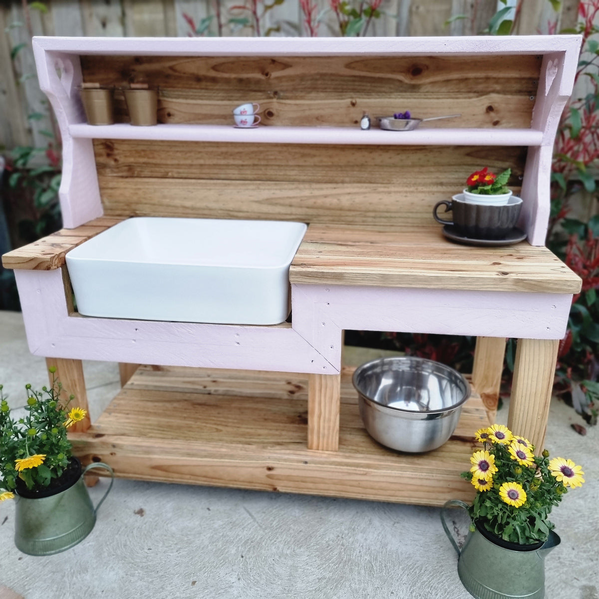 Mud Kitchen with Buffet Hutch – Muddy Play Kitchens