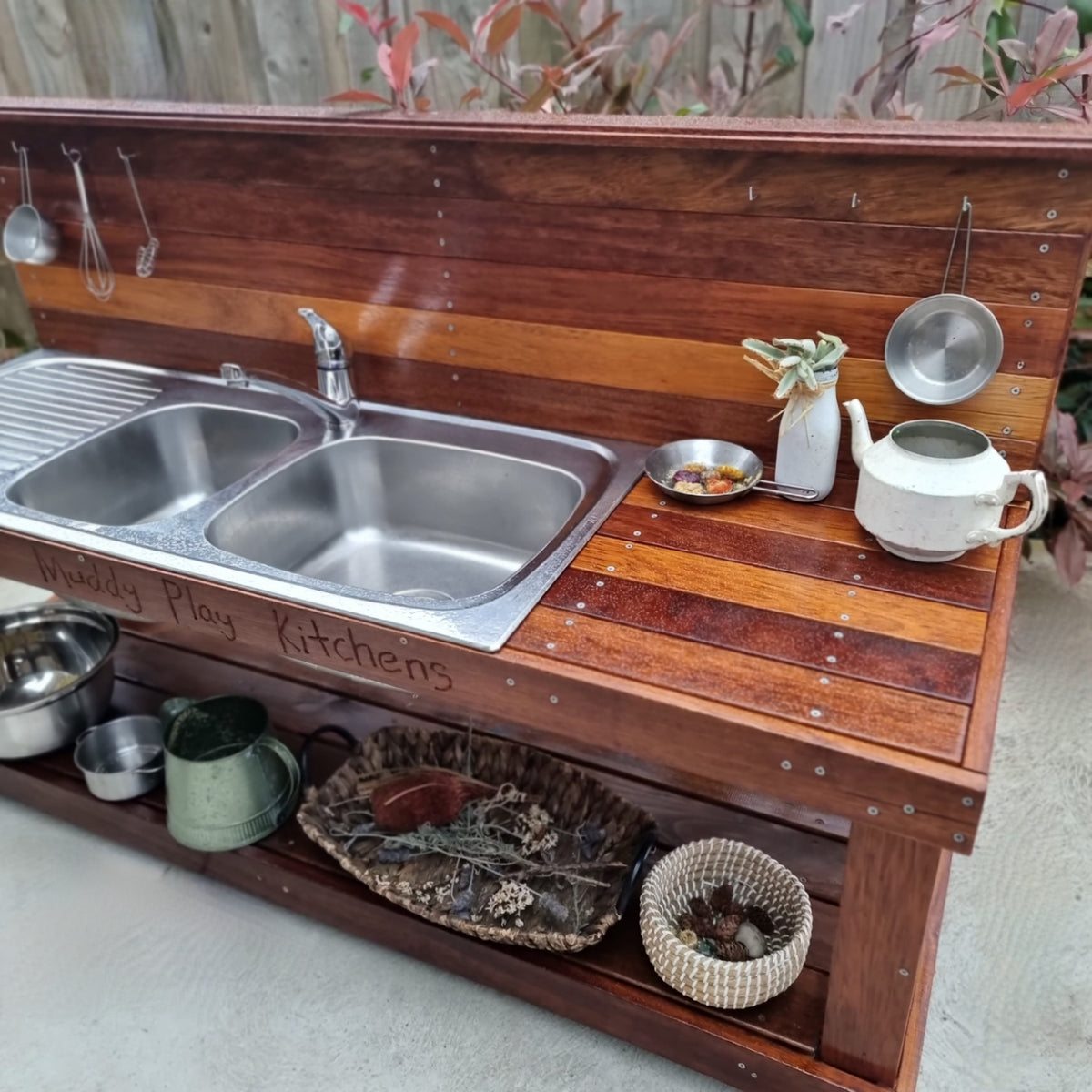 Children's Mud Kitchen Merbau – Muddy Play Kitchens